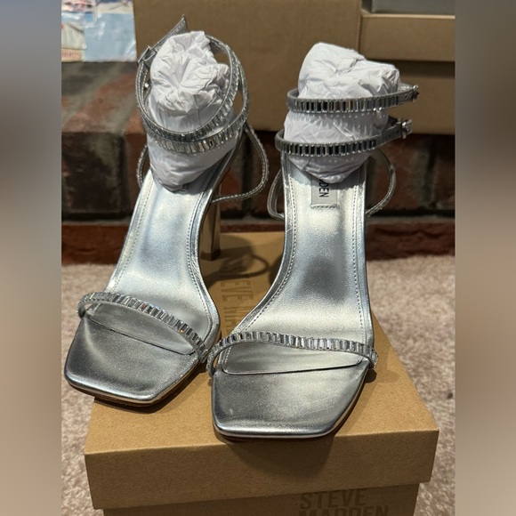 Steve Madden | Shoes | Steve Madden Metallic Silver Heels | Poshmark